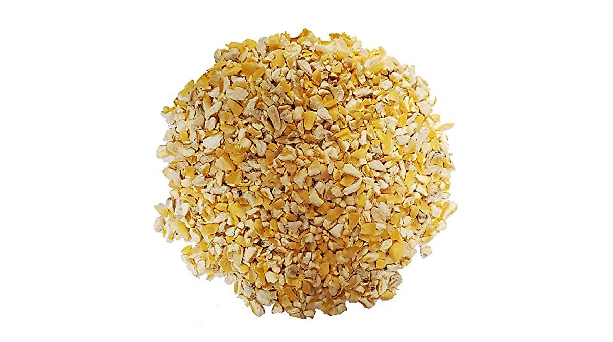 CountryMax Cracked Corn for Wildlife & Birds | 50 lb Bag
