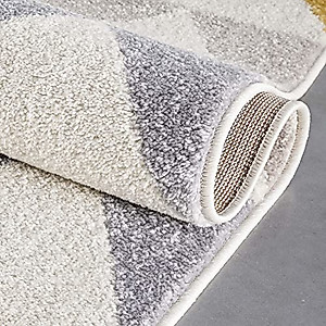 Well Woven Mystic Nova Ivory Modern Geometric 3'11" x 5'3" Distressed Area Rug, 3 ft 11 in x 5 ft 3