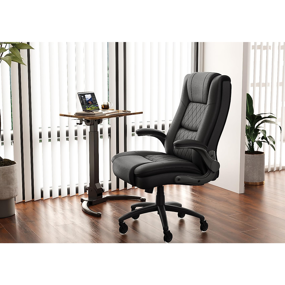 Claiks Big and Tall Office Leather Chair for Heavy People, Executive Office Chair with Heavy Duty Casters,High Back Office Chair Flip Arms Adjustable Built-in Lumbar Support
