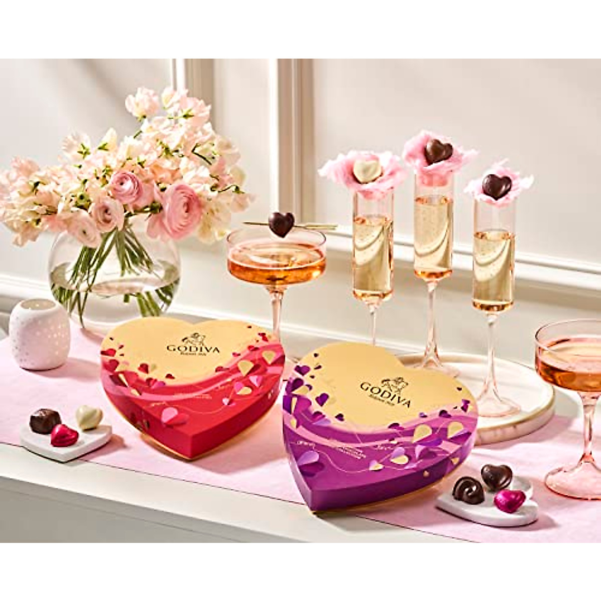 Godiva Chocolatier Chocolate Heart Valentine’s Gift Box - 14 Piece Assorted Milk, White and Dark Chocolate with Gourmet Fillings – Romantic Gift for Chocolate Lovers