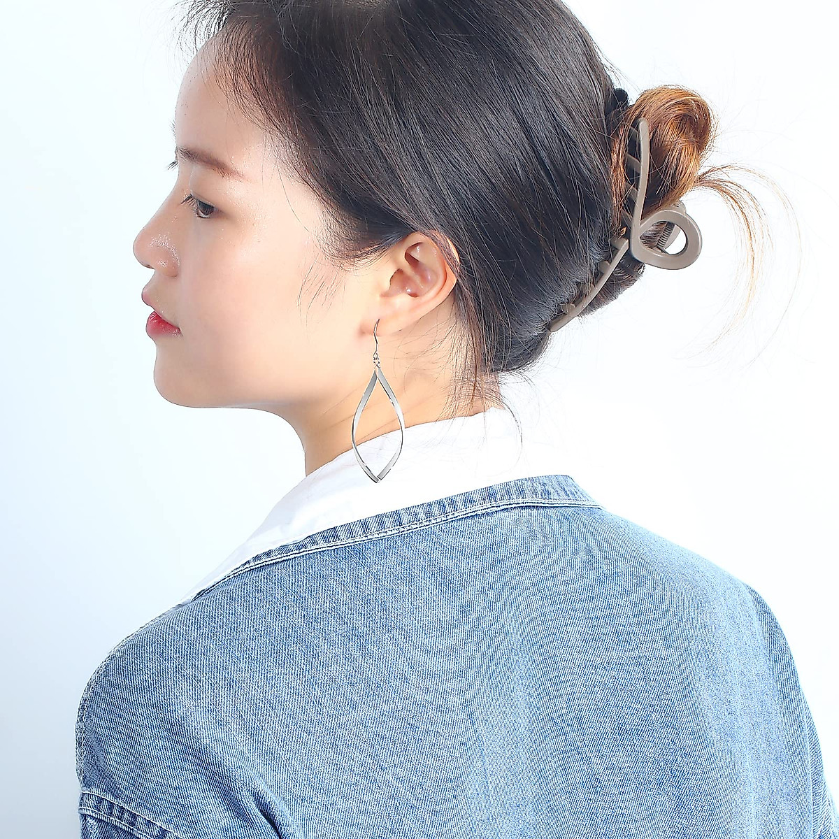 Titanium Dangle Earrings Large Infinity Hoop Dangling Earrings for Women, Simple Twist Linear Drop Earring Charms High Polished, Pure Titanium Earring Hooks Hypoallergenic for Women Sensitive Ears