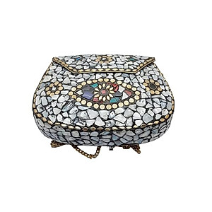 Trend Overseas Ethnic Indian Handmade Sea Shell Stone Chip Bag