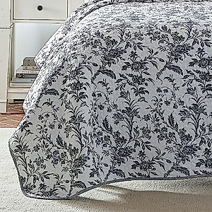 Laura Ashley Quilts Cotton Reversible Bedding with Matching Shams, Floral Home Decor for All Seasons, King, Amberley Black/White