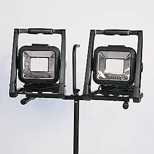 Makita DML805 18V LXT Lithium-Ion Cordless/Corded 20 L.E.D. Flood Light, Only