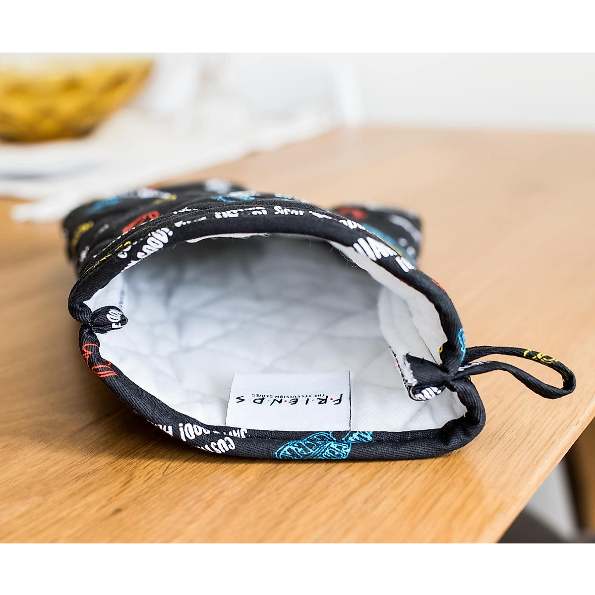 Friends Icons & Quotes Black Oven Mitt Glove