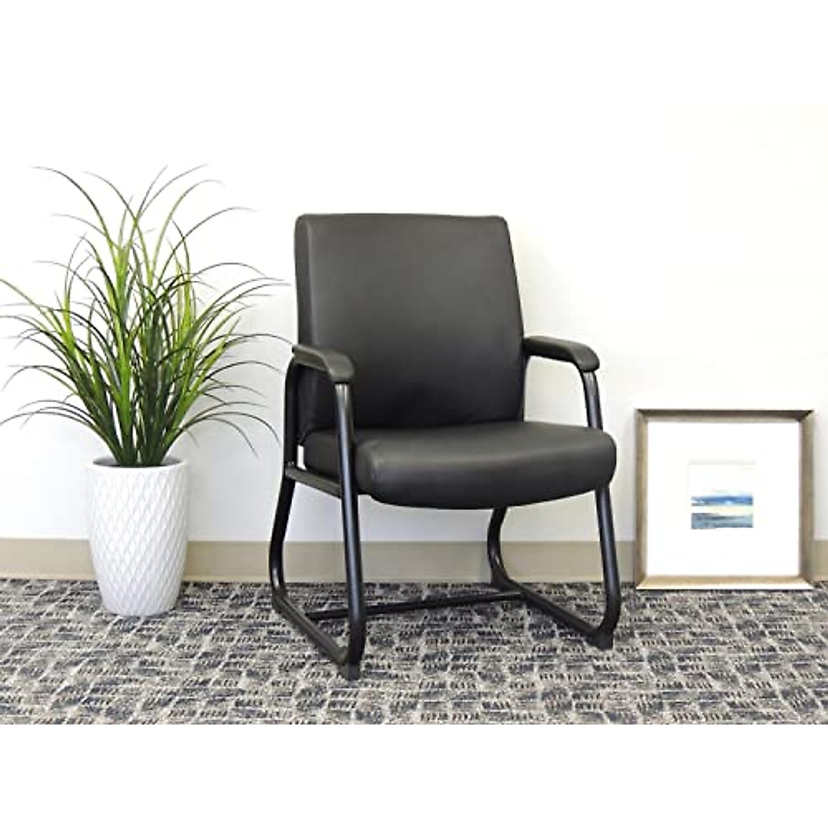 Boss Office Products Heavy Duty Caressoft Guest Chair in Black 350 lbs.