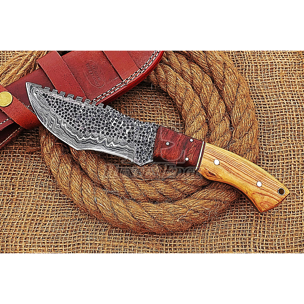 HUNTEX Handmade Exposed Hand-Forged Ladder Pattern Damascus Steel 10 Inch Long Full Tang Oak Wood Handle Razor Sharp Hunting Camping Tracker Knife w/Genuine Leather Pouch