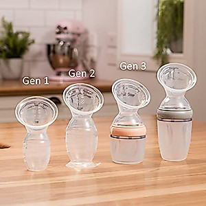 haakaa Gen.3 Manual Breast Pump Upgraded Multifuctional Silicone Breast Pump for Breastfeeding Moms to Collect Breast Milk Reusable(8oz/250ml, Peach)