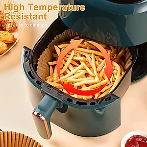KuraMart Air Fryer Disposable Paper Liners 6.3" 100PCS Round Nonstick Parchment Liner Oil Resistant & Waterproof Cooking Bake Filter with 100 PCS Disposable Gloves for Air Fryer, Microwave, Steamer