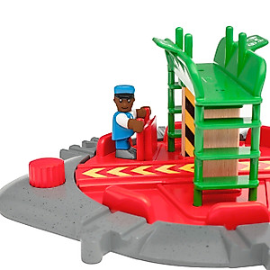 BRIO World 33476 - Turntable & Figure | 2 Piece Wooden Toy Train Accessory for Kids | Multiple Track Connection Points | Spacious Turntable | Poseable Train Engineer Figure | Ages 3 and Up