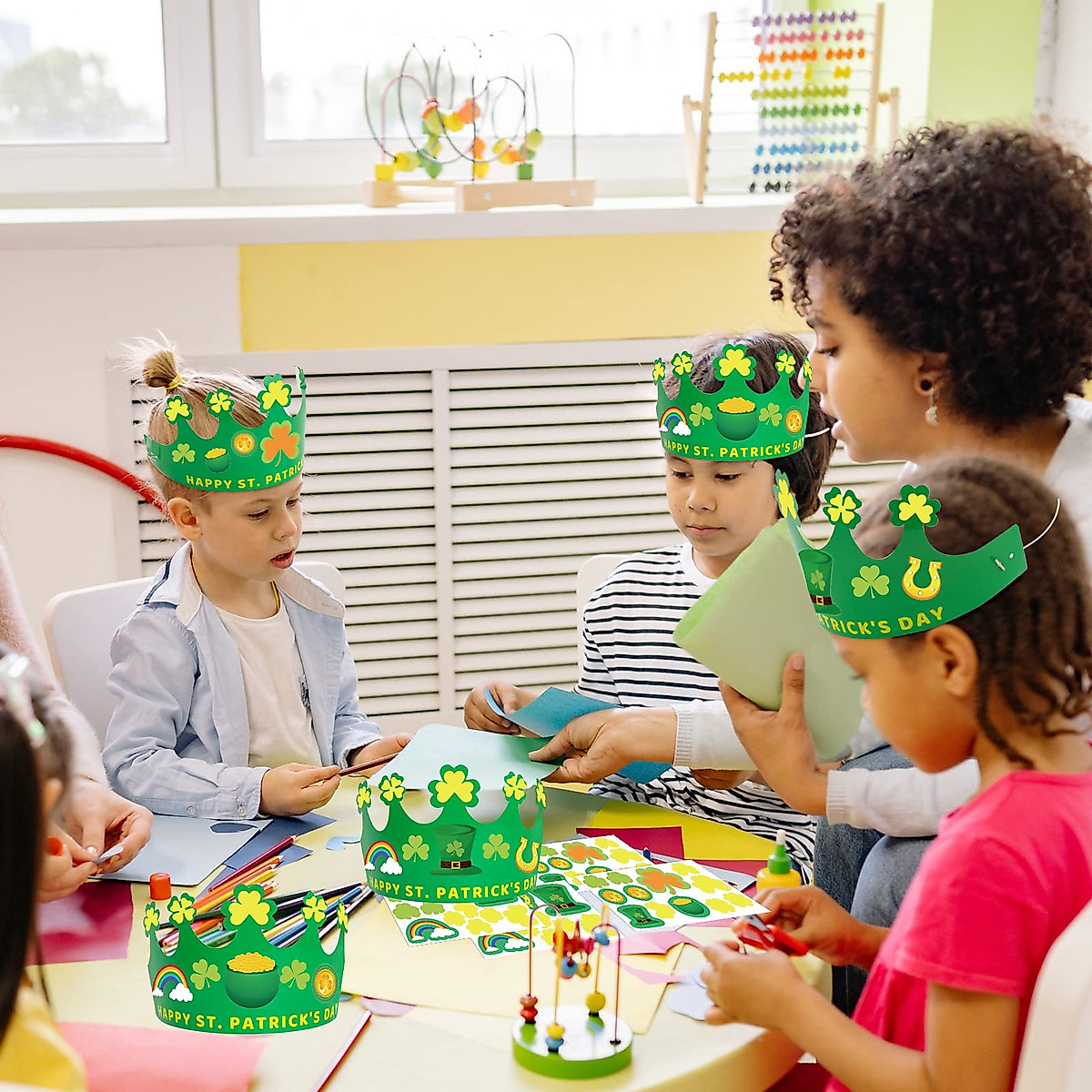 ceiba tree St. Patrick's Day Crown Crafts Kit 24 Pack Shamrock Paper Hats with Stickers for Kids Party Favors