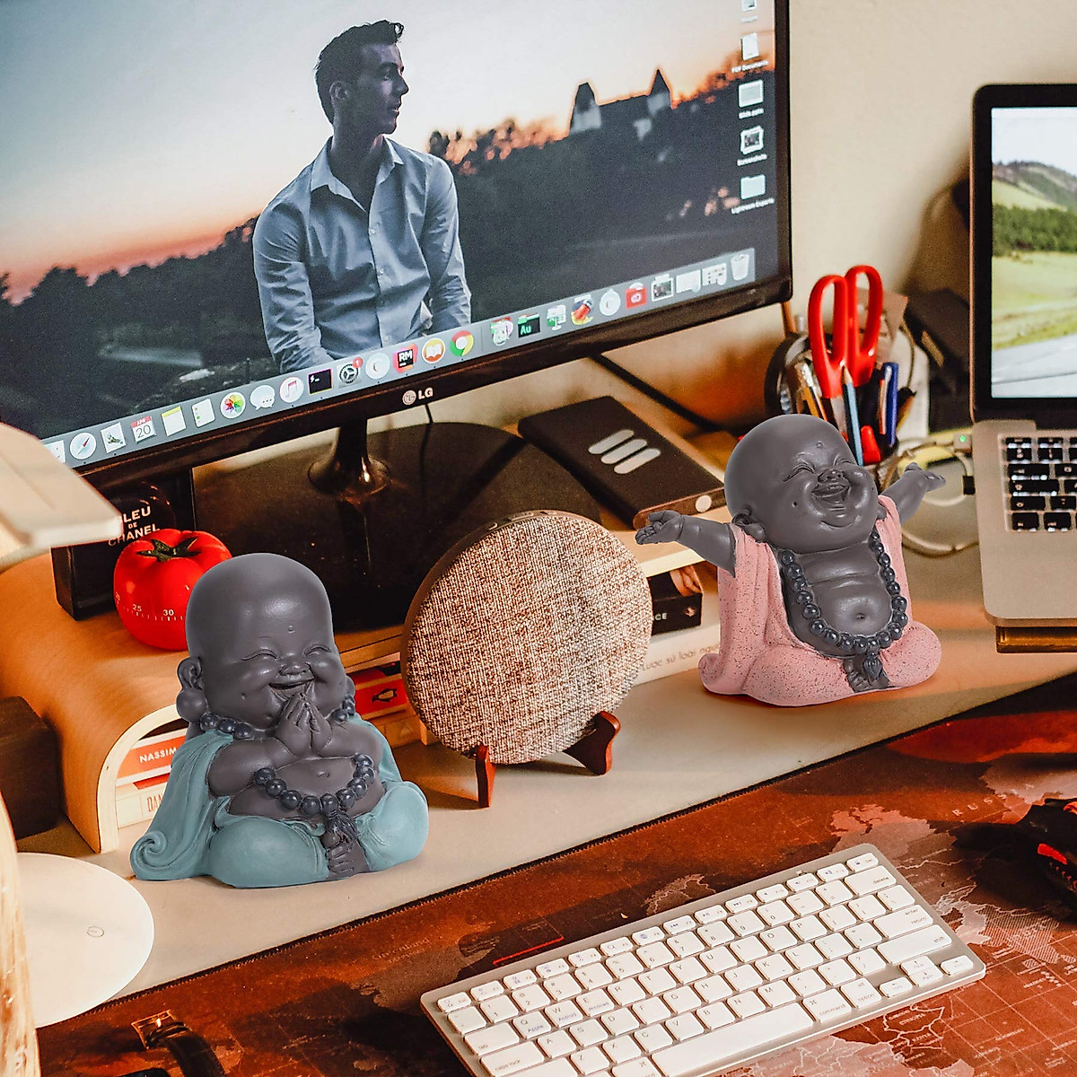 WGFKVAS Buddha Statue, Laughing Ceramic Buda Statue Little Monk Figurine Cute Baby Buddha for Home Office Car Decors Gift Crafts and Arts (Green)