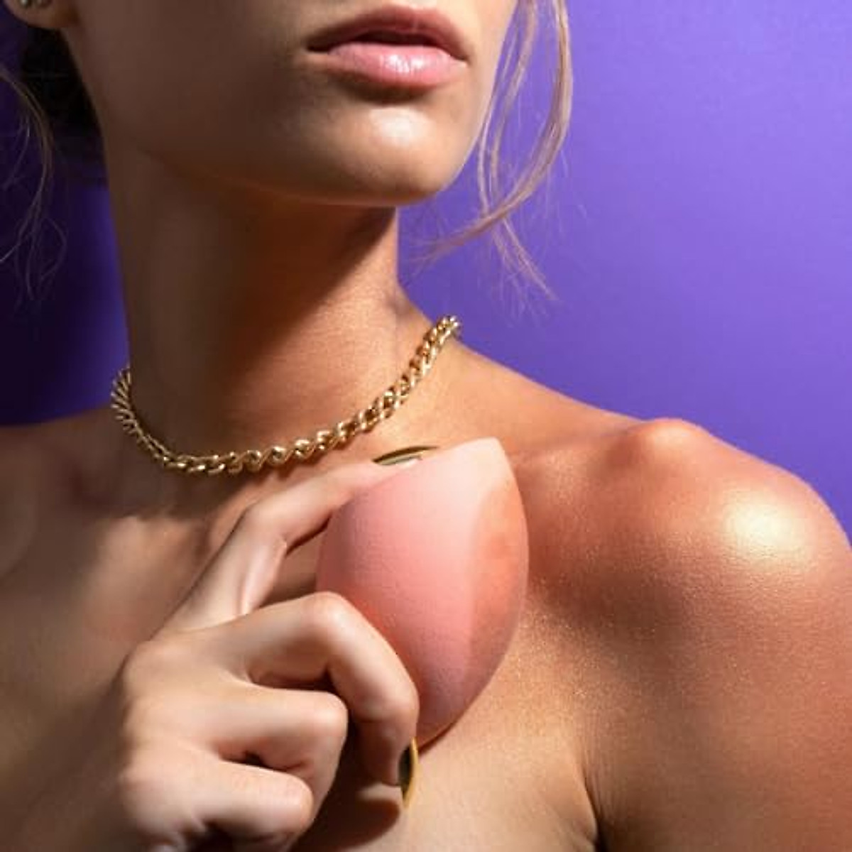 Real Techniques Miracle Face + Body Sponge, XL Makeup Blending Sponge For Whole Body, Ideal For Foundation, Body Makeup, & Self Tanner, Cruelty Free & Vegan, Latex Free, Packaging May Vary, 1 Count