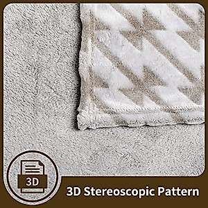 FY FIBER HOUSE Throw Blanket Flannel Fleece Lightweight Cozy Plush Microfiber - 3D Houndstooth Print Throw for Sofa Couch Bed, 50"X60", Oak