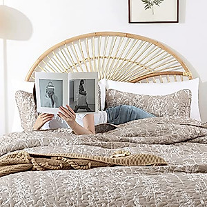 JANZAA Quilt Queen Size Oatmeal Bed Spread with White Floral Pattern Botanical Microfiber Quilts Set Lightweight Comforter 3 Pieces Reversible Bedding Set (1 Queen Quilt and 2 Pillow Cases)