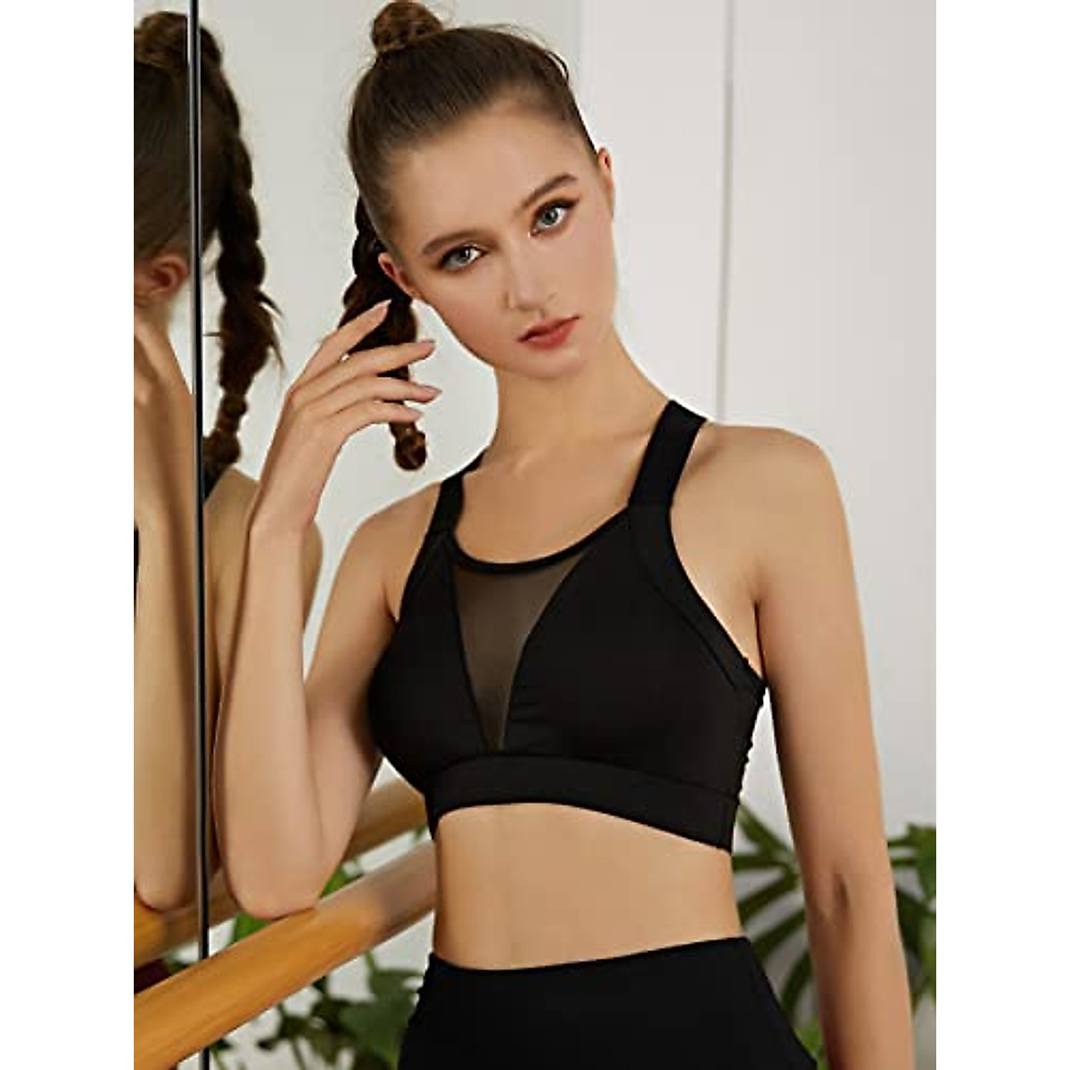 Milumia Women Contrast Mesh Crisscross Back Sports Bra Padded Yoga Workout Bras Crop Tank Tops Black Medium