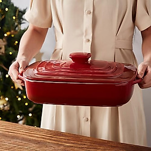 Lareina Large Ceramic Casserole Dish with Lid, 4.0 Quart Covered Rectangular Stoneware Baking Dishes for Oven, Deep 9x13 Inch Lasagna Pans for Baking and Serving, Perfect for Christmas gifts, Red