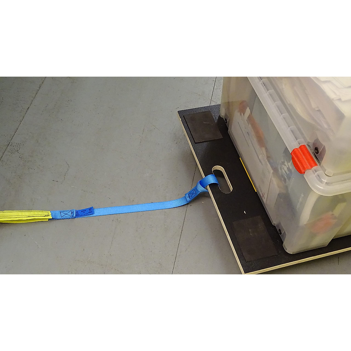 Safepul Dolly Strap 100cm x 25mm width strap ideal for lifting the dolly over steps - EN-12195 standard