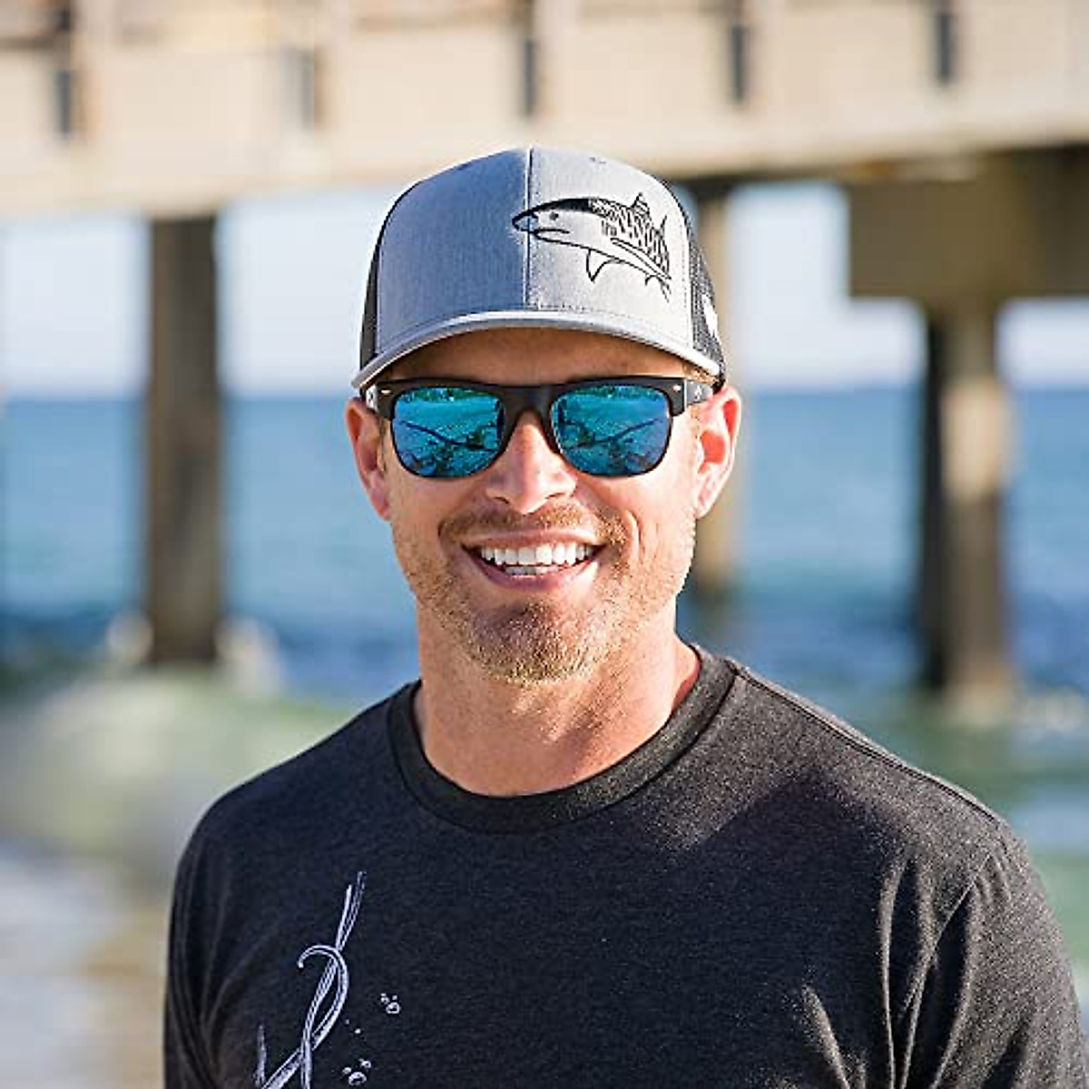 Tiger Shark Scuba Diving Trucker Hat: Mens Adjustable Snapback for Fishing, Spearfishing - Heather Gray/Black/Black