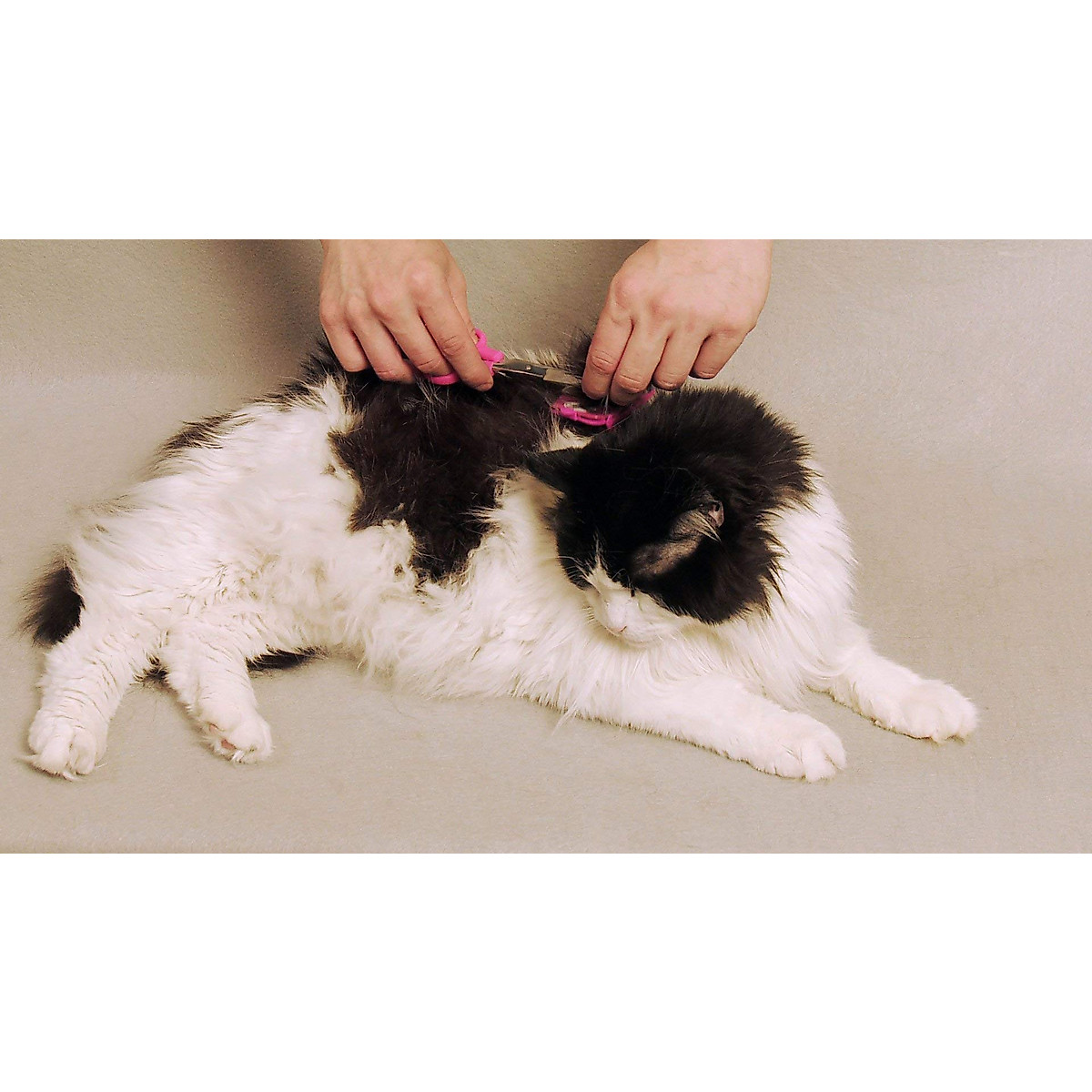 SCAREDY CUT Silent Pet Grooming Kit for Dog, Cat and All Pet Grooming - A Quiet Alternative to Electric Clippers for Sensitive Pets (Right-Handed Pink)