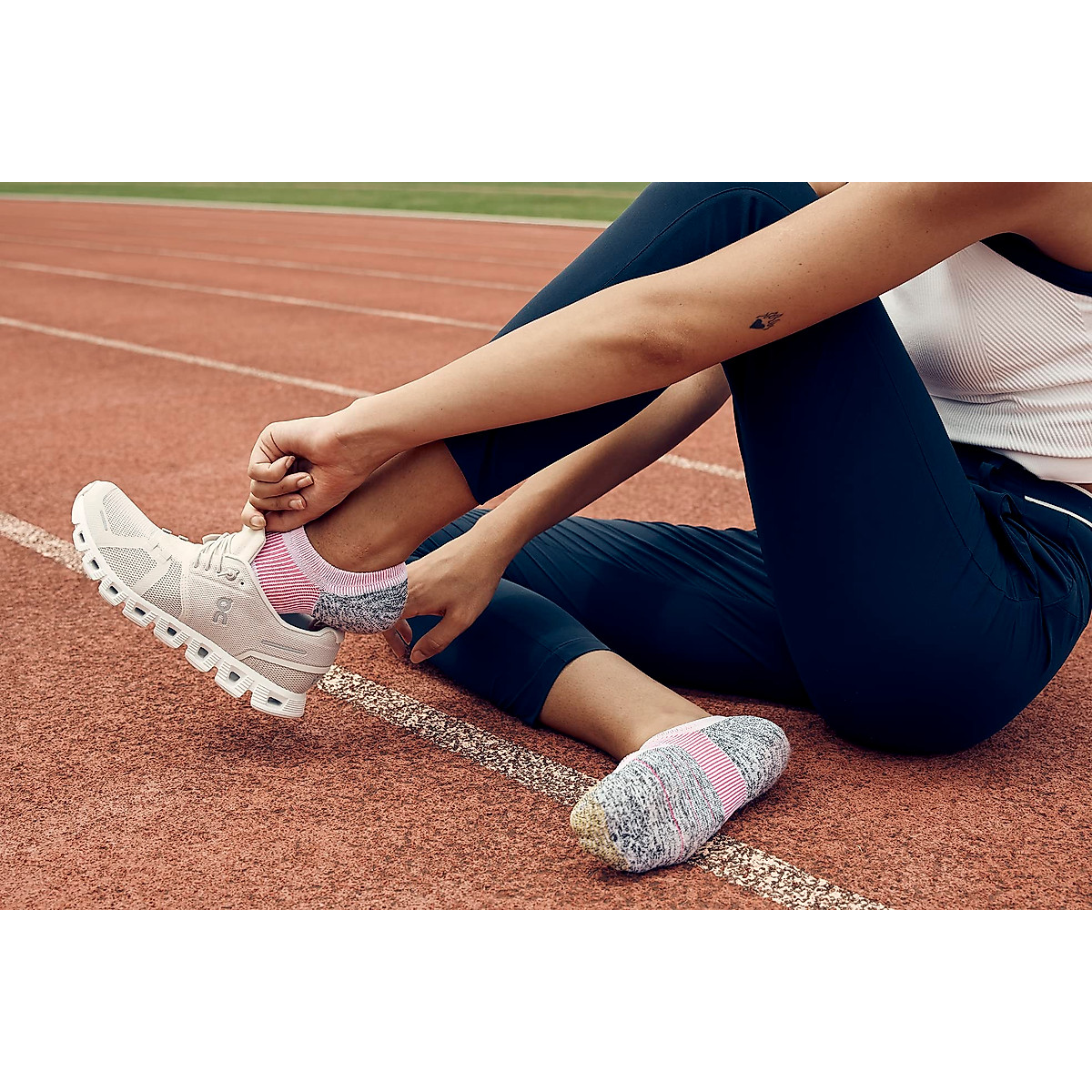 GOLDTOE Women's Cross Arch No Show Socks, 6-Pairs, Aqua Assorted, Medium