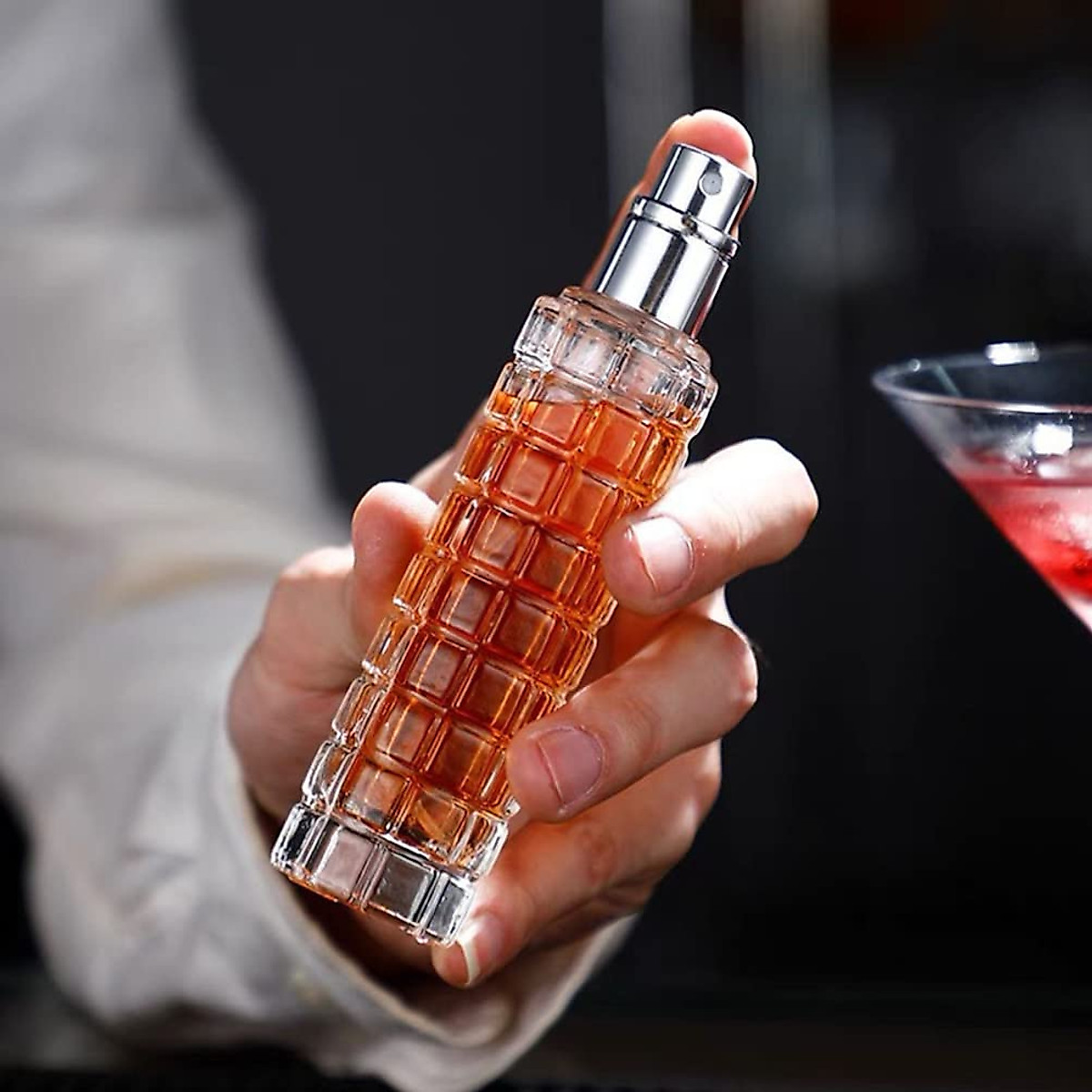 Operitacx Cocktail Atomizer Vintage Glass Spray Bottles Cocktail Sprayer Bar Vermouth Spritzer Olive Oil Mister Bottle Refillable Perfume Sprayer for Home Kitchen Bar 30ml Portable