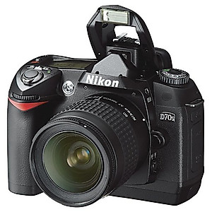 Nikon D70S 6.1MP Digital SLR Camera Kit with 18-70mm Nikkor Lens