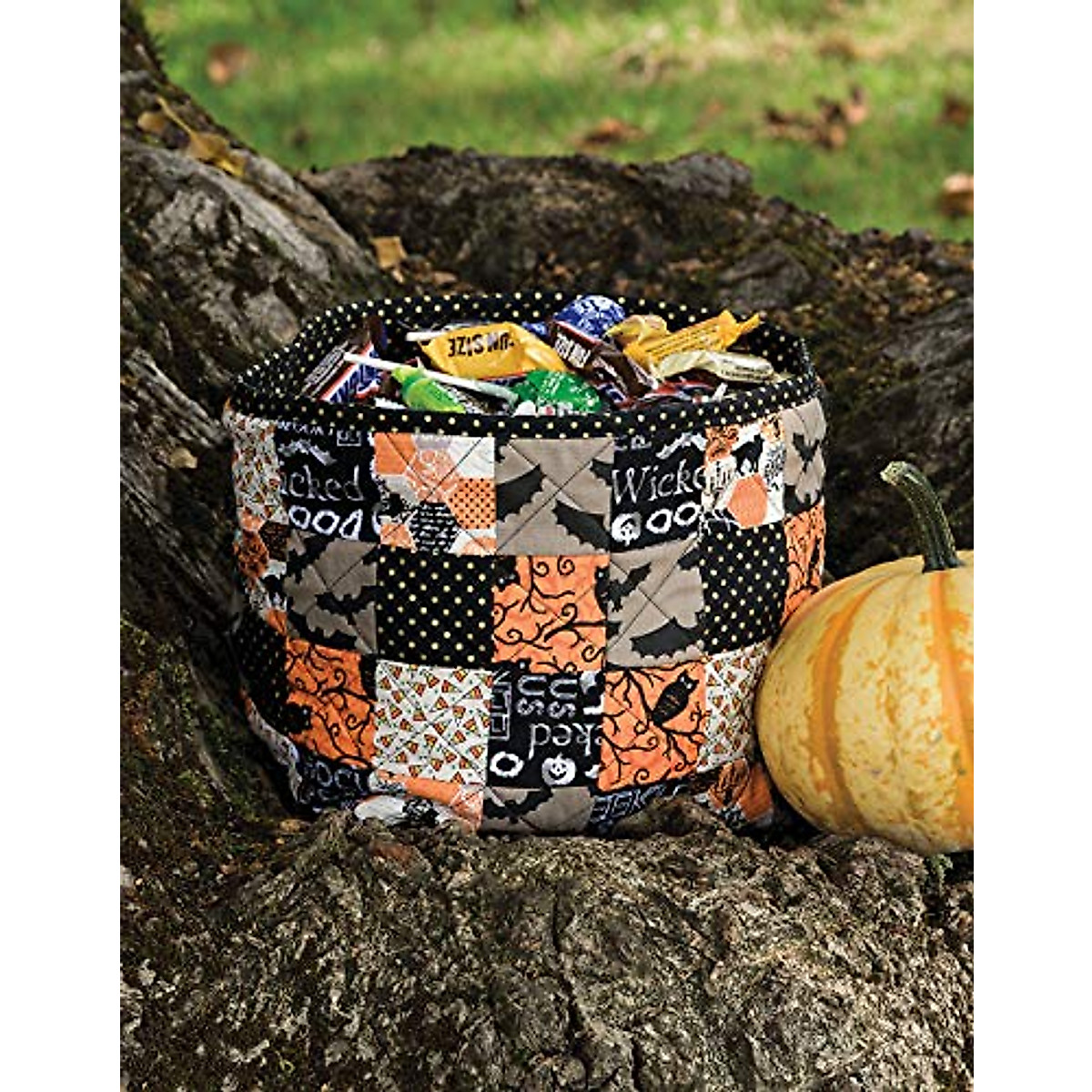 Pat Sloan's Holiday Celebrations: 17 Quilts and More for 6 Seasonal Occasions