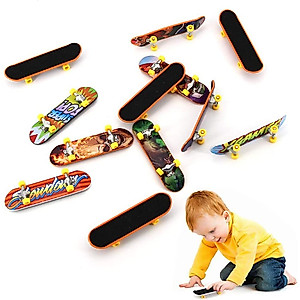 Alminionary 5pcs Finger Skateboards for Kids, Mini Skateboard Starter Kit for Finger Skater Party Supplies Props Decor Novelty Toy Gift for Kids