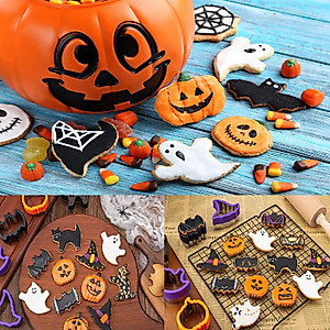 Sandwich Cutter for Kids 5 Pcs, Nifogo Cookie Cutters with Comfort Grip, Biscuit Cutters Include Pumpkin Ghost Bat Cat Witch Hat Mold, Gift for Adult Boys Girls