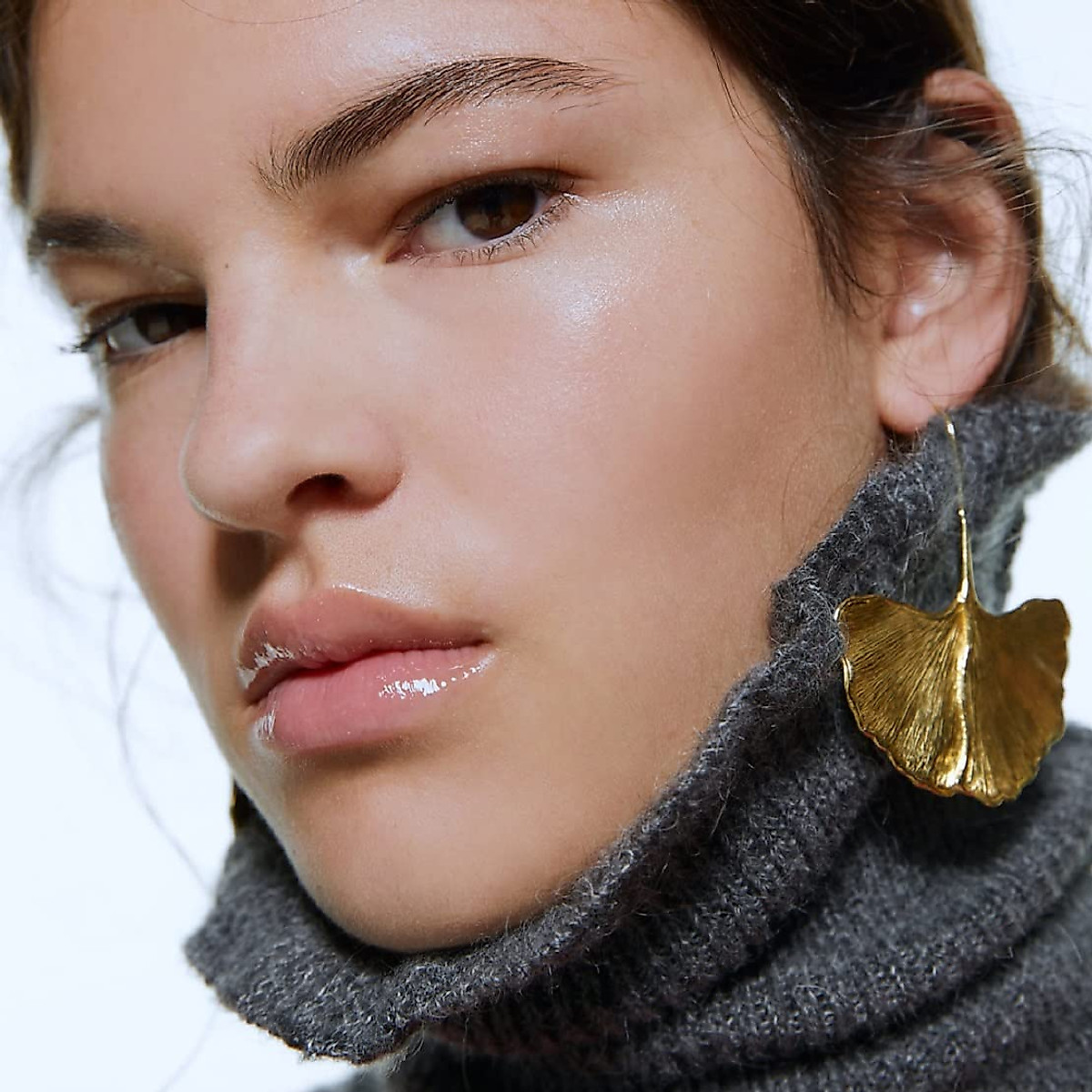 Ginkgo Leaf Earrings for Women, Cute Leaf Plant Earrings for Womens, Gold Flower Petal Dangle Earrings Hypoallergenic, Golden Flower Floral Leaf Statement Drop Earrings, Fall Leaf Bohemian Earrings