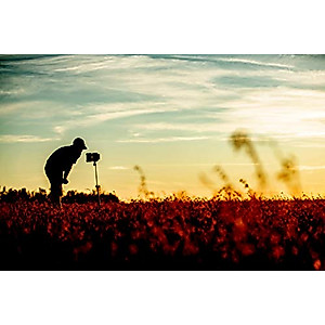 HCO Outdoor Products Spartan GoLive Next Generation Cellular Scouting Camera with Batteries, 32 GB Spartan SD Card, and Spudz Microfiber Cloth Screen Cleaner (Verizon 4GLTE)