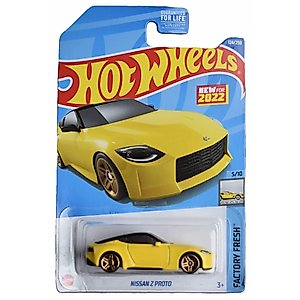 Hot Wheels Nissan Z Proto - Factory Fresh 5/10 - Yellow