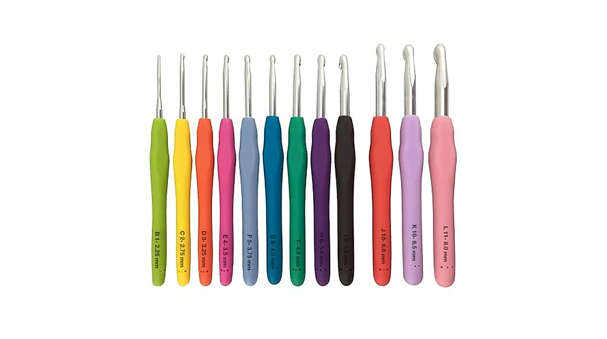 BeCraftee Crochet Hooks Kit - 12 Ergonomic & Extra-Long Hooks