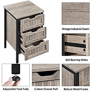 Yaheetech Wood Nightstand, Bedside Table with 3 Drawers, Metal Frame Bedside Cupboard Cabinet Unit Chest of Drawer with Storage Compartments for Bedroom, Gray