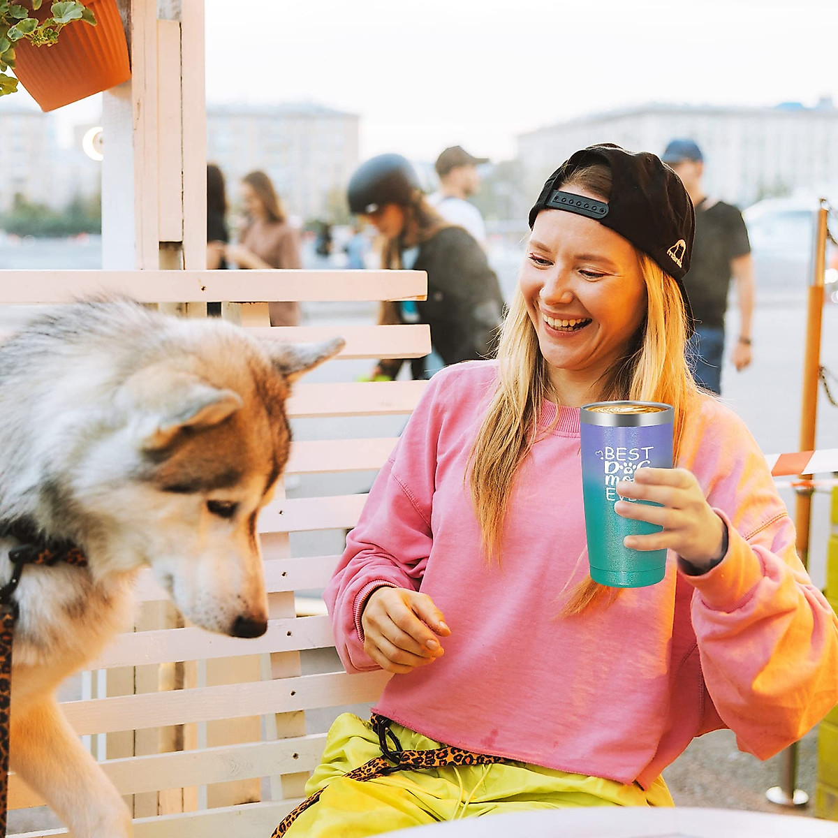Gtmileo Dog Mom Gifts for Women, Best Dog Mom Ever Travel Tumbler, Funny Dog Lover Gifts, Mothers Day Gifts for Dog Owner Dog Mama Fur Mom, 20oz Stainless Steel Insulatd Tumbler with Lids, Gradient