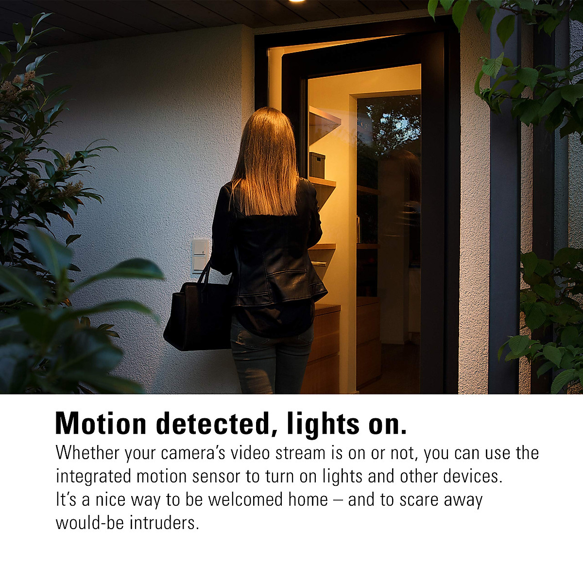 Eve Cam - Apple HomeKit Smart Home Secure Indoor Camera with Motion Sensor, Microphone, Speaker & Night Vision, App Compatibility, iPhone/iPad/Apple Watch Notifications