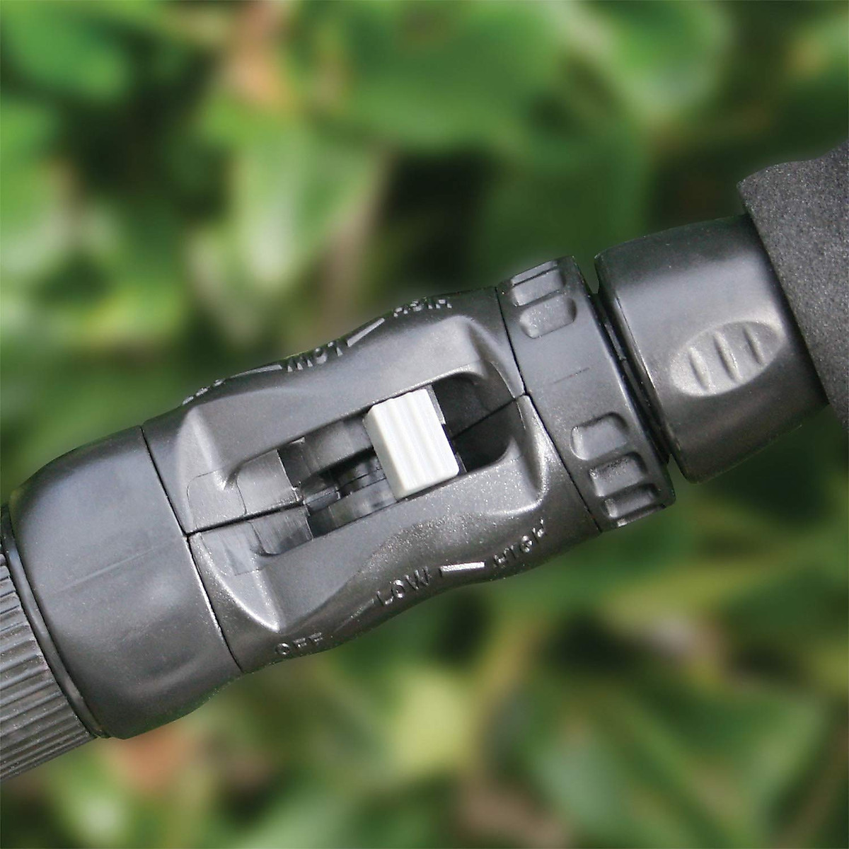 Carrand 93089 Flow-Thru 10" Wash Brush with 68" Aluminum Extension Pole , Black