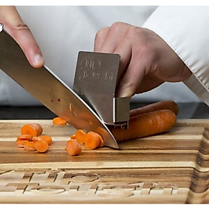 Tip Tough Finger Guard - Knife Protector for Safely Cutting, Chopping, Slicing in the Kitchen - Stainless Steel, Safe Cooking Tool for Hands - Ideal for Vegetables, Salads, Fruits (Large)