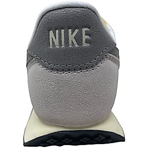 Nike womens Waffle Trainer 2 SE Shoe, Sail/Medium Gray/Light Bone, 9