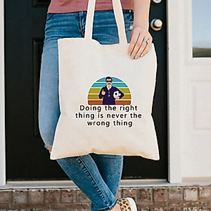 XYANFA Ted Coach Makeup Bag Lasso TV Show Lover Gift Soccer Fan Motivational quote Travel Bag (doing the right thing tote bag)