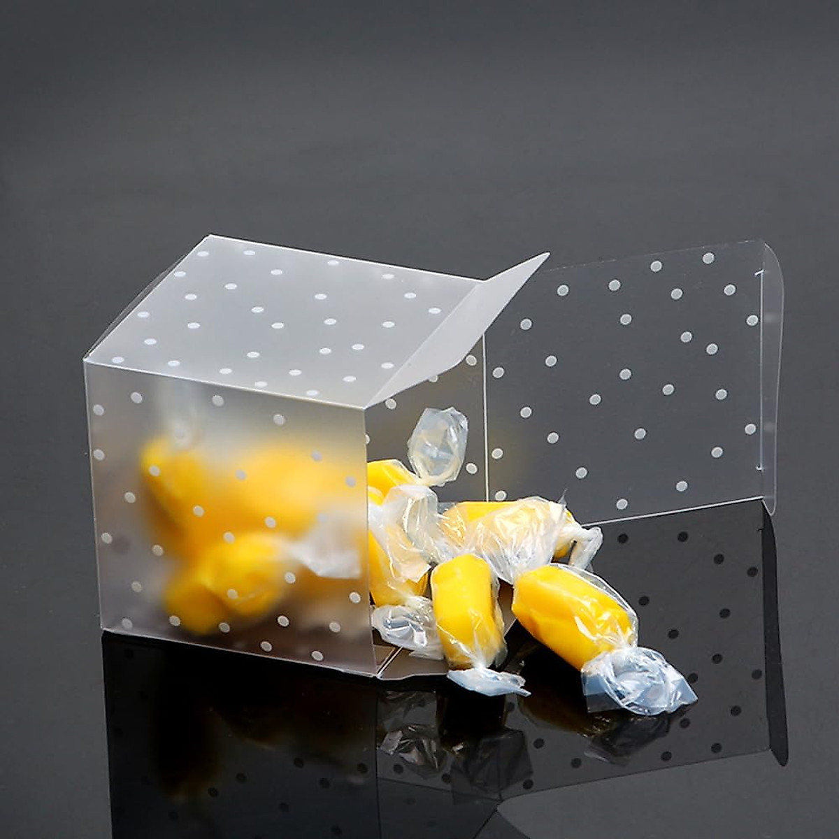 Ocmoiy 50Pcs Clear Favor Boxes for 2 Macarons 2 x 2 x 2 Inches White Dot Minigift Candy Boxes with Silver Ribbons Wedding Bridal Shower Baby Shower Christmas Party Favor Boxes