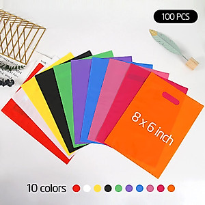 VieFantaisie Plastic Party Favor Bags Small Gift Bags, 100 PCS 6" x 8" Goodie Bags for Kids, Candy Bags Gift Bags Bulk Treat Bag with Handle for Kids Birthday Party, Thanksgiving, Christmas, Halloween