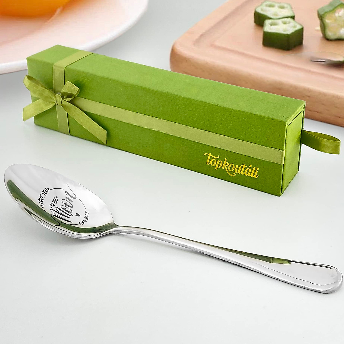 topkoutáli 1 Set Engraved Stainless Steel Spoon Gift I Love You To The Moon And Back Spoon Dessert Spoon Ice Cream Spoon With Gift Box For Girlfriend Couple Birthday Anniversary Valentine's Day Gift