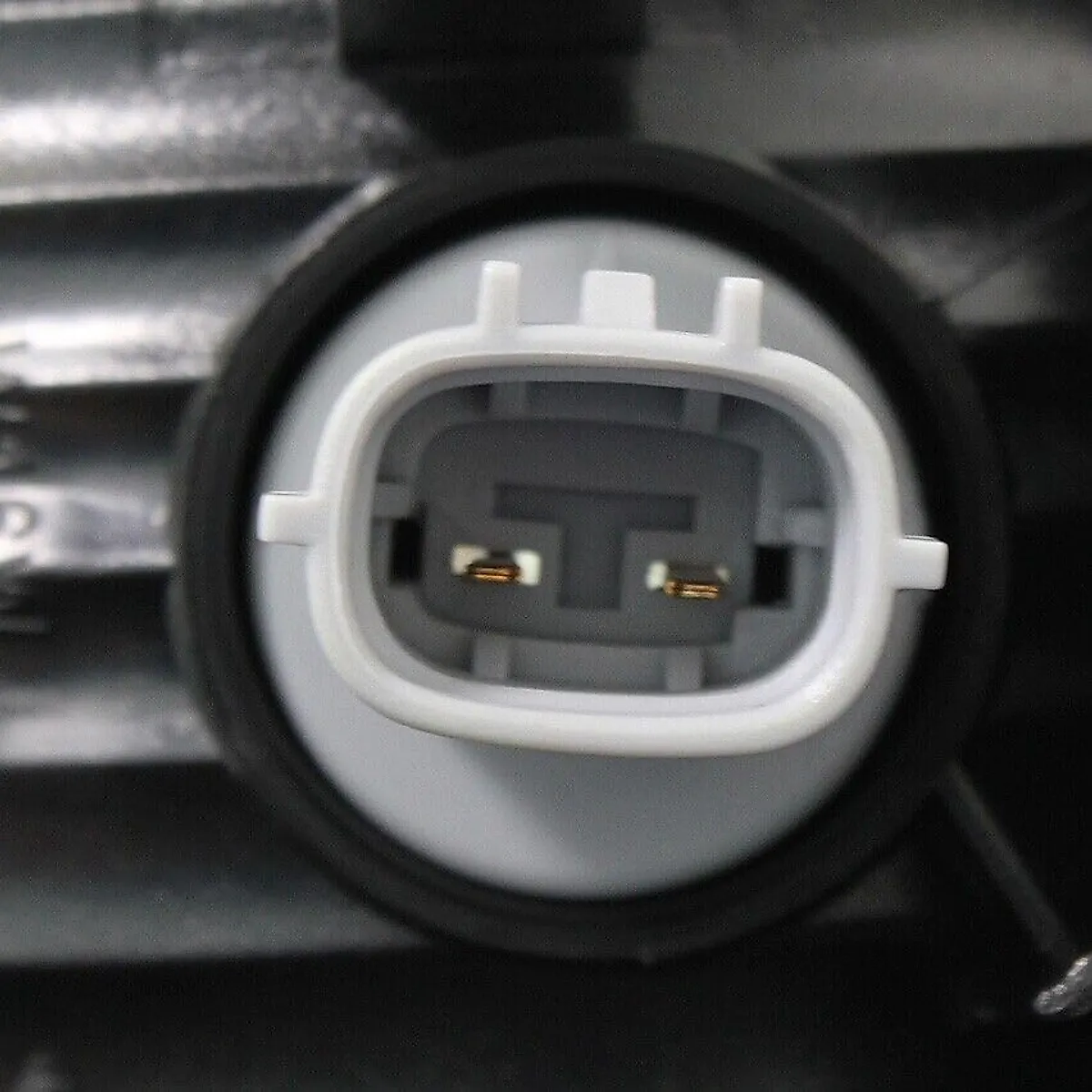 Tail Lamp Assembly For Toyota Tacoma 2016 To 2017 Driver Side, Fits Base/Sr/Sr5/Sr+ Models, With Red Bezel TO2800197