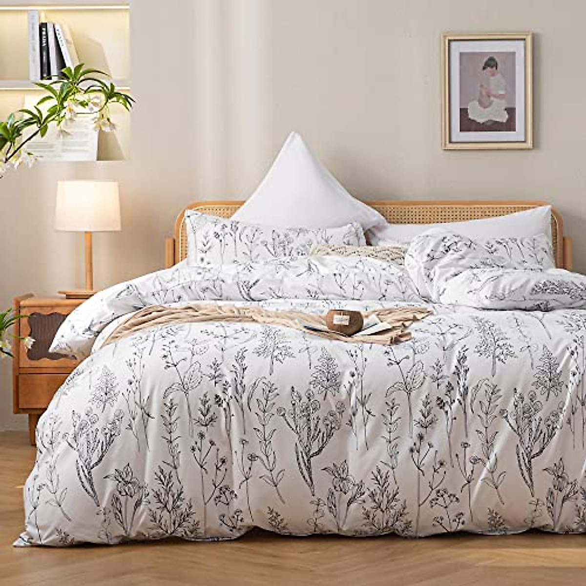 JANZAA Full Size Comforter Sets Bed in a Bag White Comforter Bedding Sets Floral Comforter Sets for All Season with Fitted Sheet Flat Sheet Pillow Cases and Shams 7 Piece