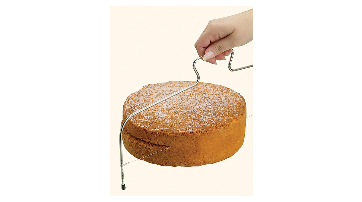 Perfectly Level Cakes with KitchenCraft Cake Leveller