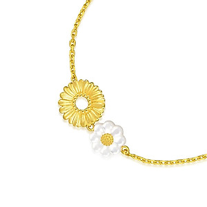 CHOW SANG SANG 999 24K Solid Gold Mother of Pearl Daisy Bracelet for Women 93268B | 7", (18 CM)