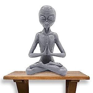 Dnoifne Garden Statue Meditating Alien Sculptures, Meditating Alien Resin Ornament, UFO Indoor Outdoor Garden Decor, Meditating Alien Figurines