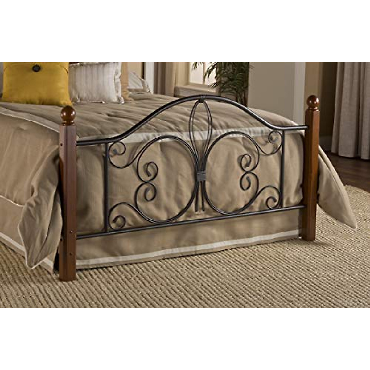 Hillsdale Furniture Hillsdale Milwaukee Post Queen Bed Textured Black